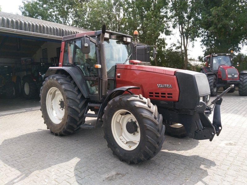 Valtra 8000-serie | Offringa Tractoren